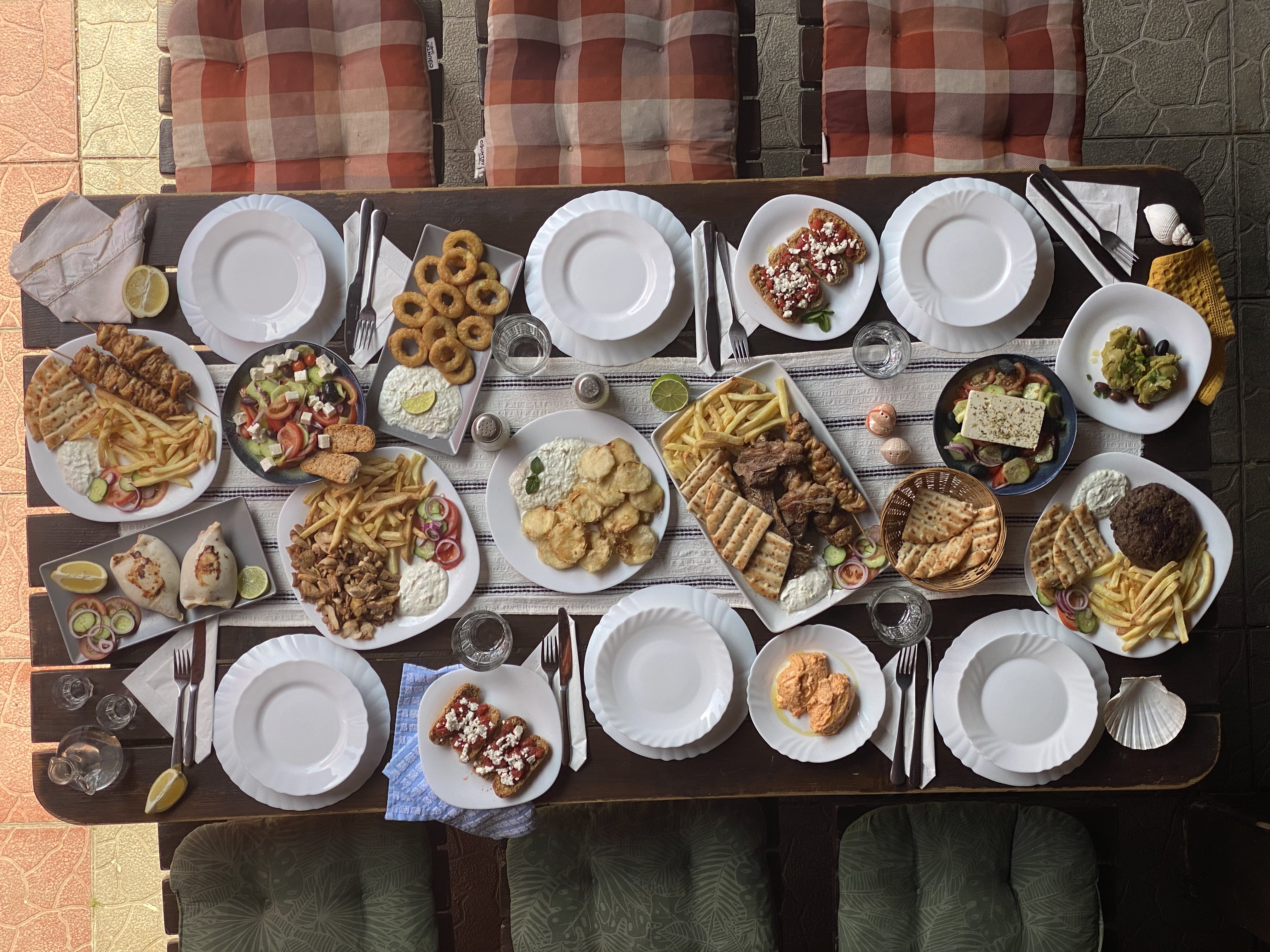 Taverna Saganaki - Authentic Greek Cuisine